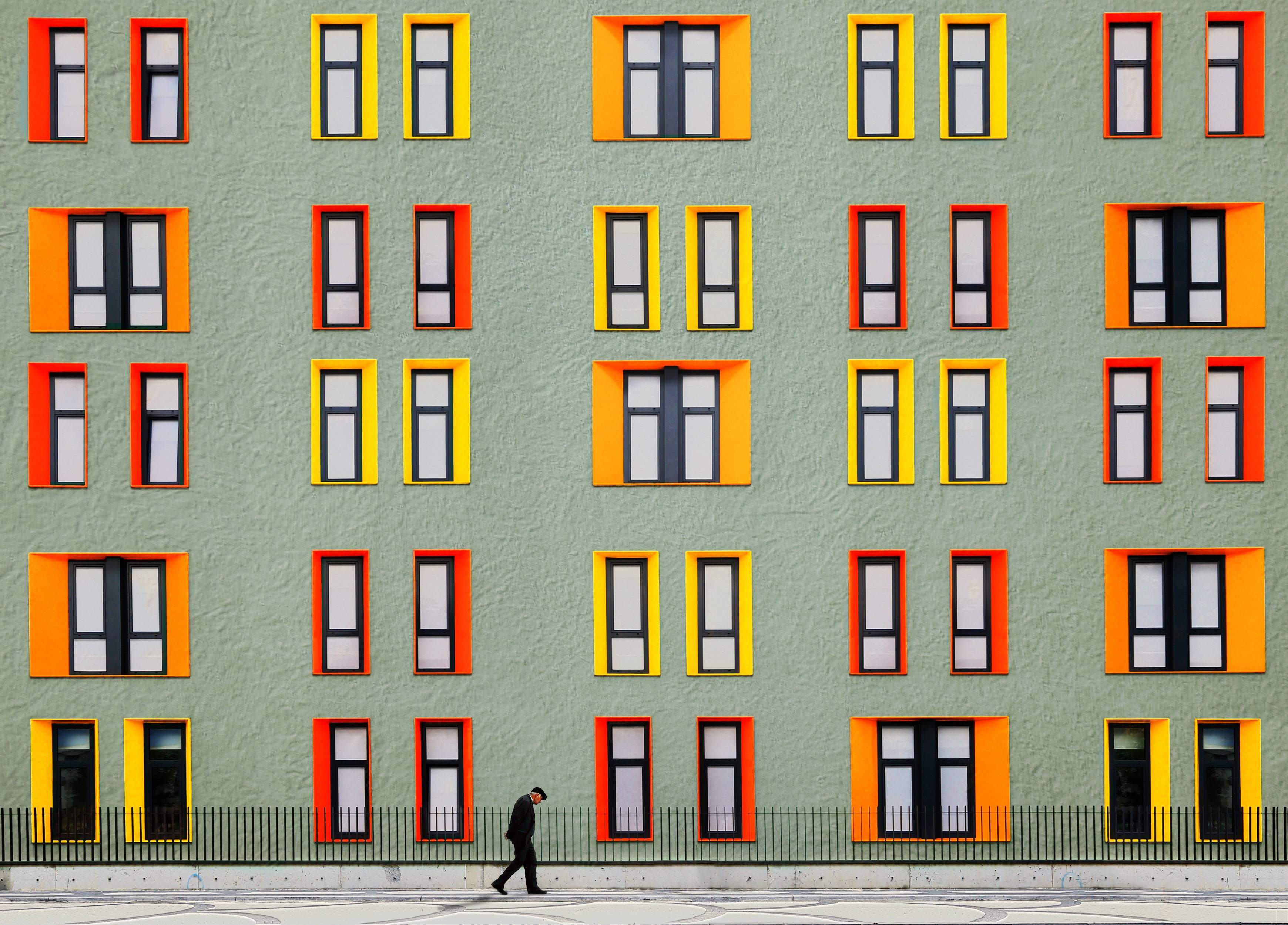 How to paint and protect newly constructed buildings from moisture ...